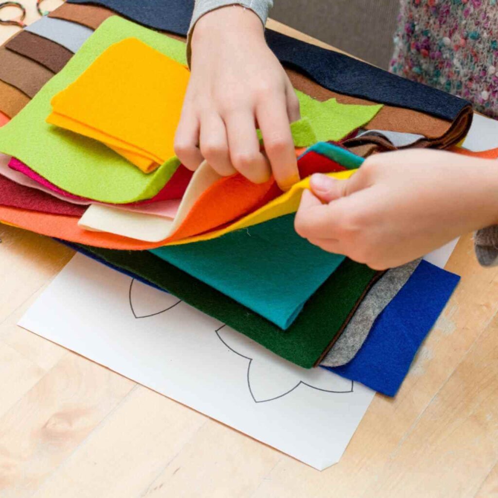 Why Is Felt Fabric Gaining Popularity Among Creative Communities?